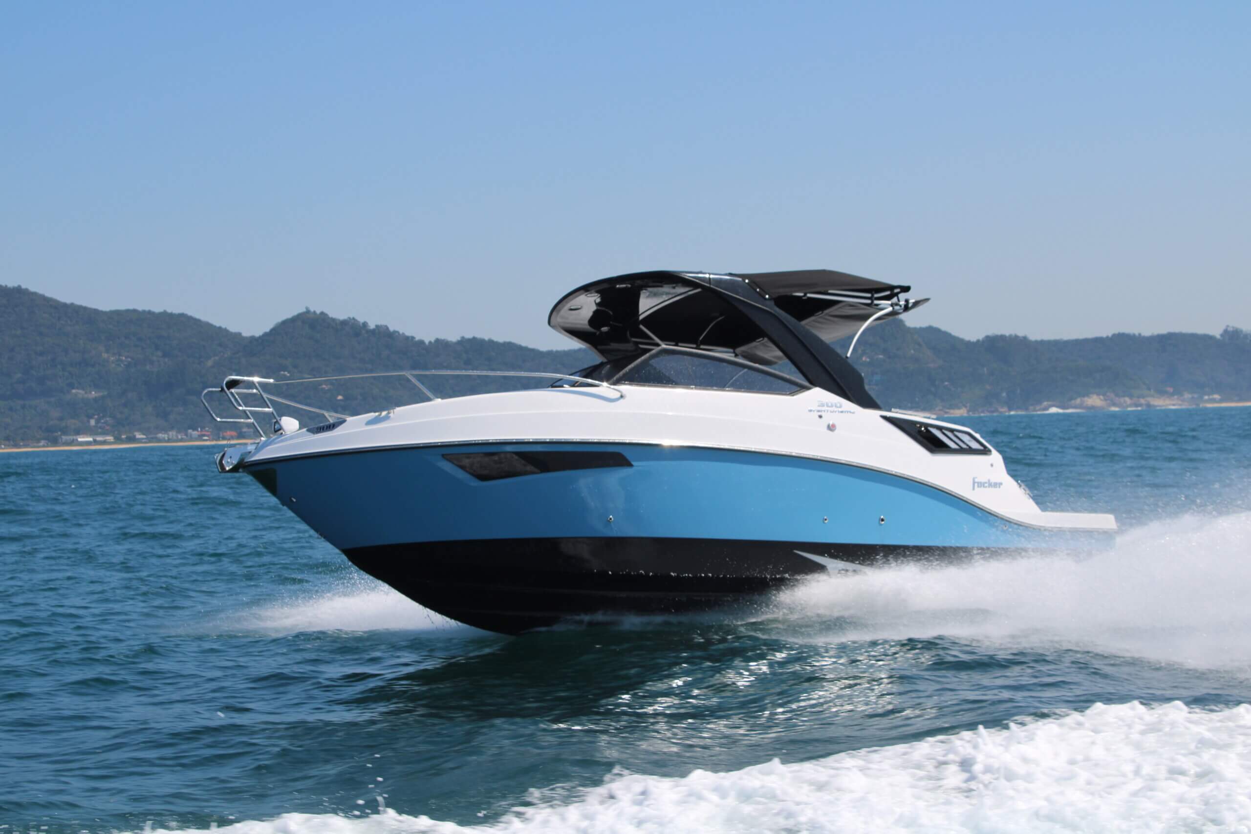 Barco com sistema de controle por aplicativo é lançado no Brasil