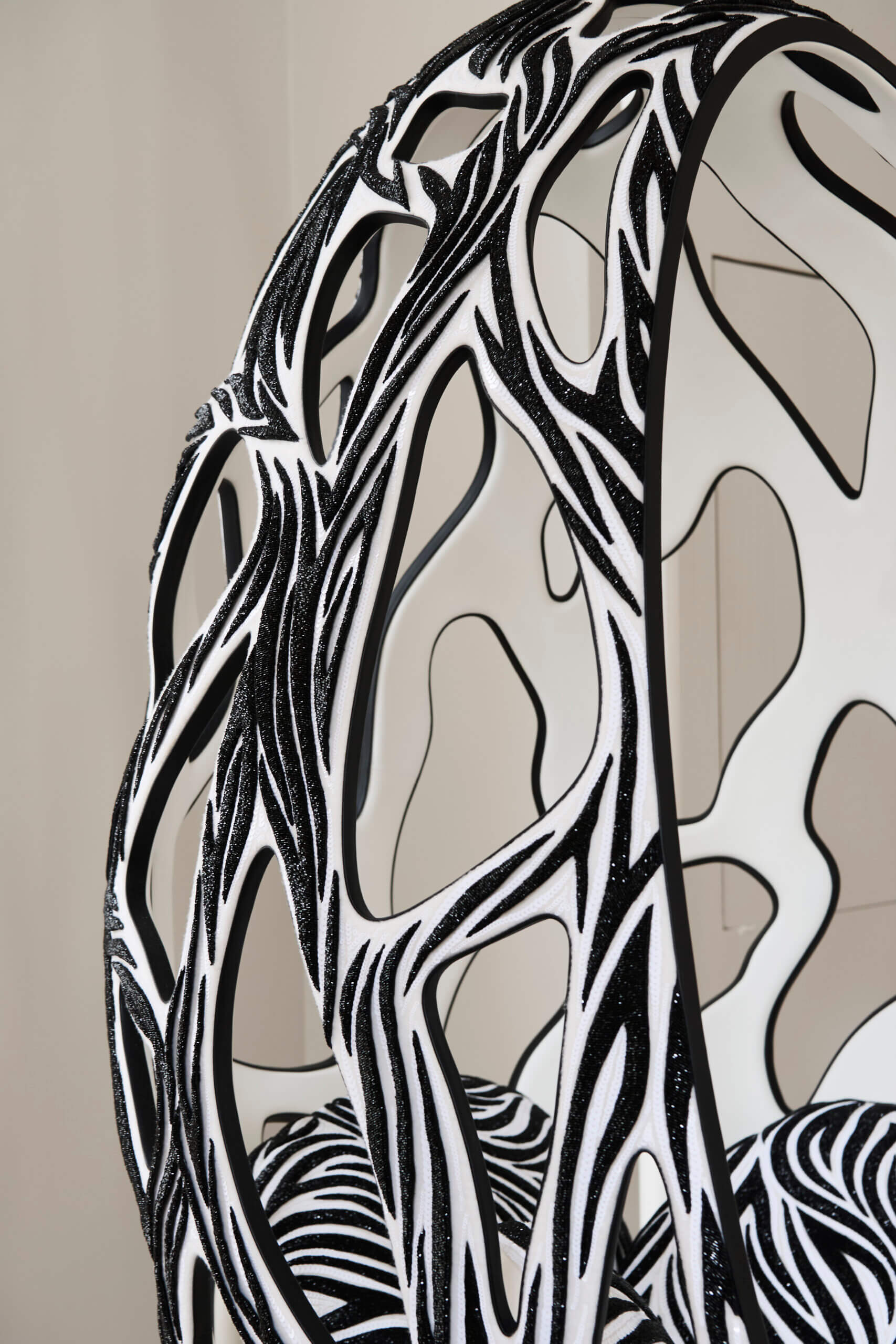 Louis Vuitton apresenta Cocoon Couture Uirapuru pela primeira vez no Brasil - Escape Magazine